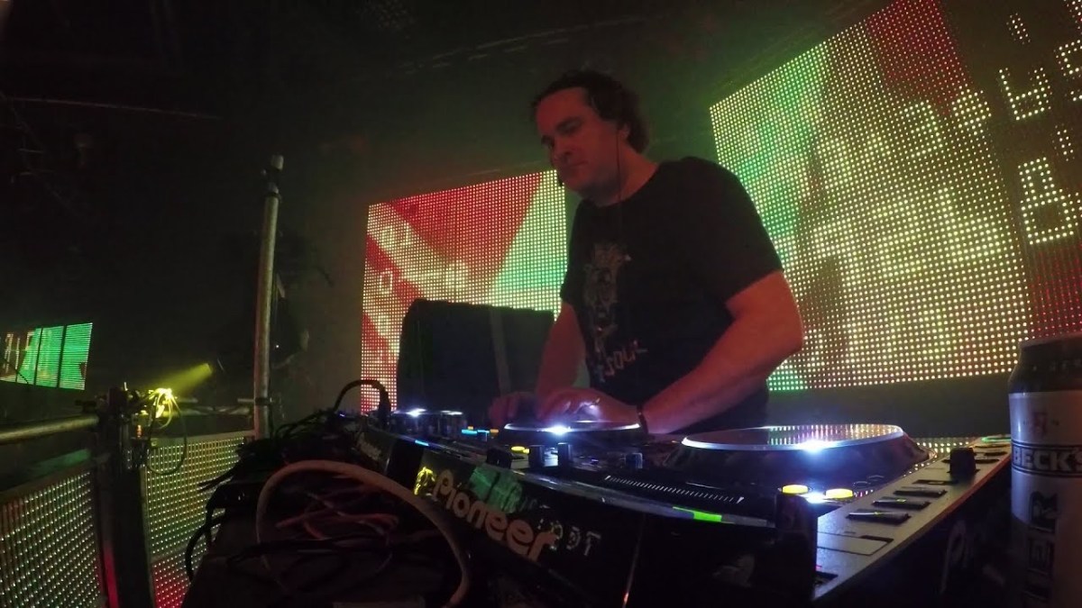 In The Booth @ Warning (Feb 18) – DJ Ollie